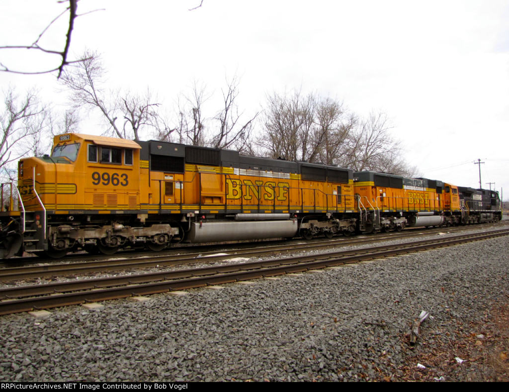 BNSF 9963 and 8897